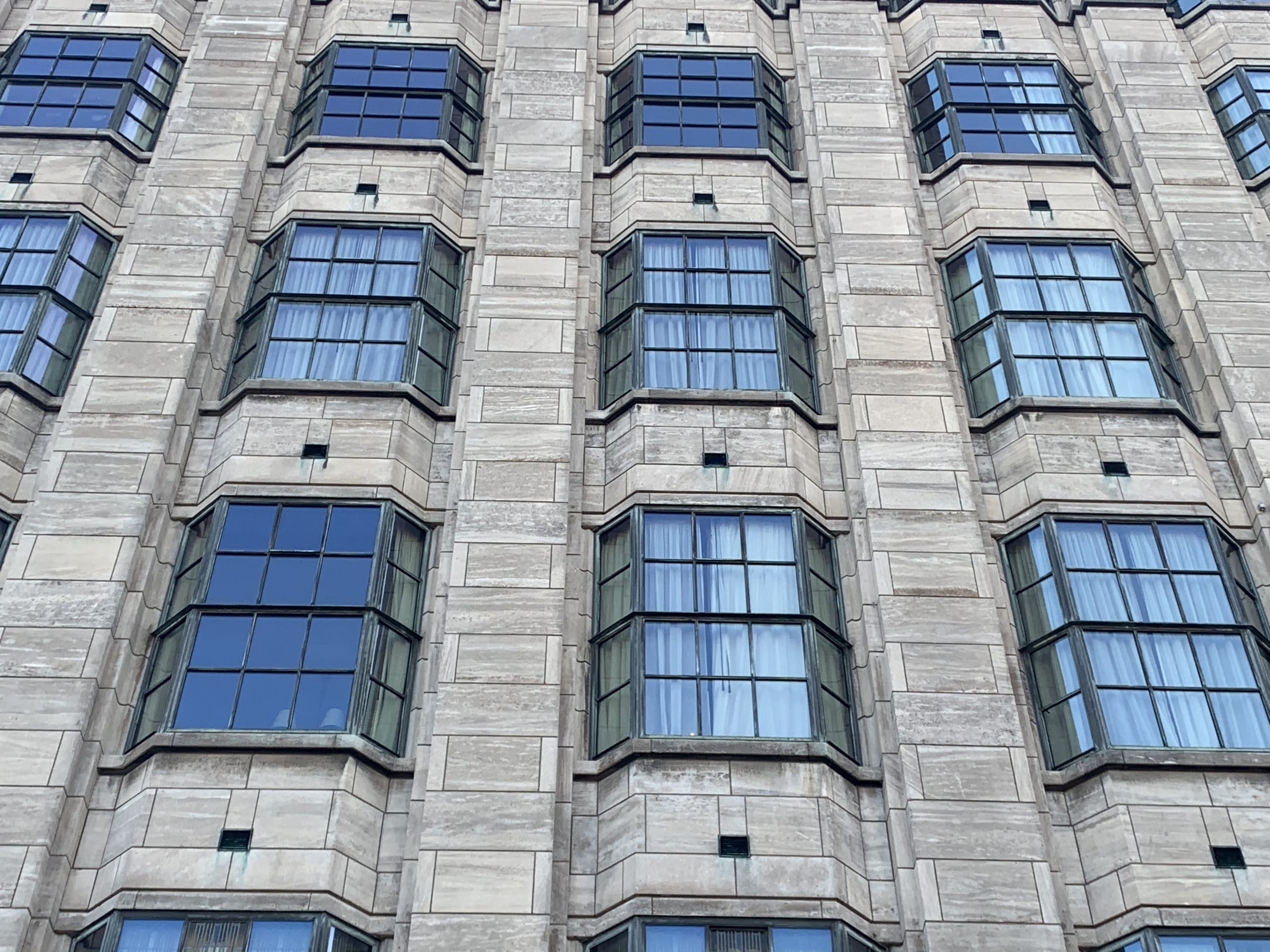 Vaststelling en ondertekening van de notulen van de vergadering van de ...